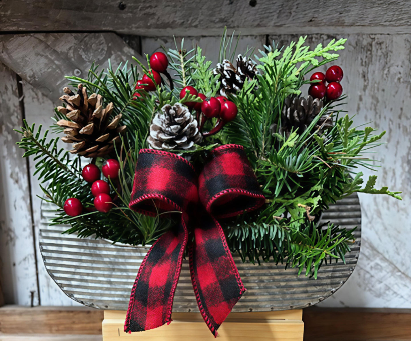 Canoe Centerpiece in Galvanized Tin – moodytreefarm